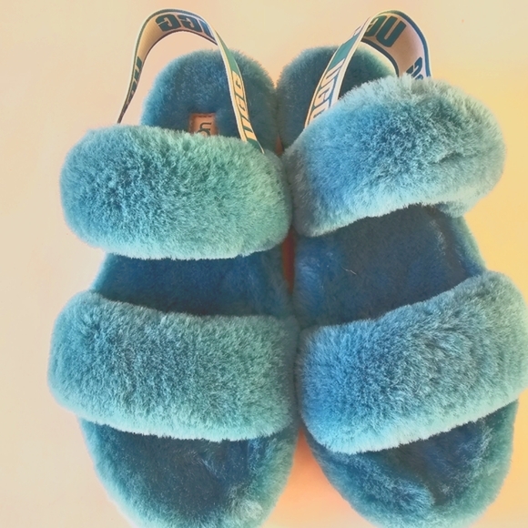 UGG | Shoes | Nwot Women Oh Yeah Slingback Iconic Fluffy Slipper Size 8 ...